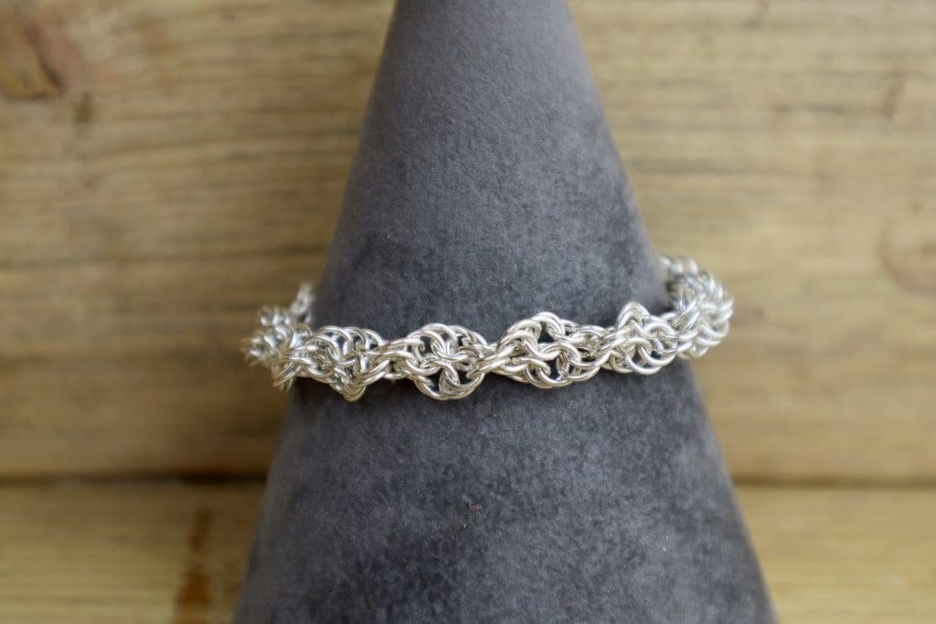 Inverted Spiral Chain Maille Tutorial - Relax n Craft